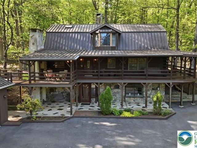 2244 Springtown Hill Rd, Lower Saucon Township, PA 18055