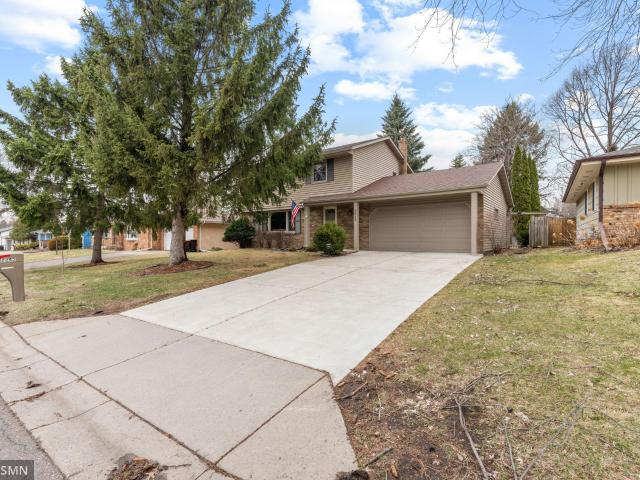 2245 Maple Ln E, Maplewood, MN 55109 | Compass