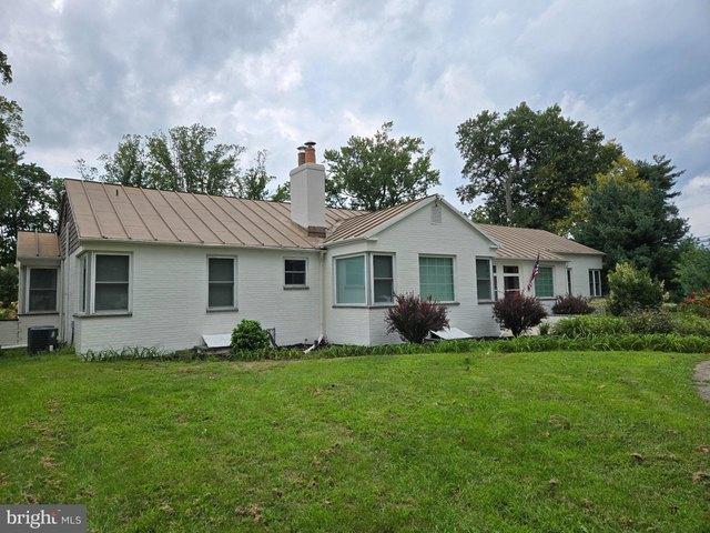 2245 E Landis Ave, Vineland, NJ 08361