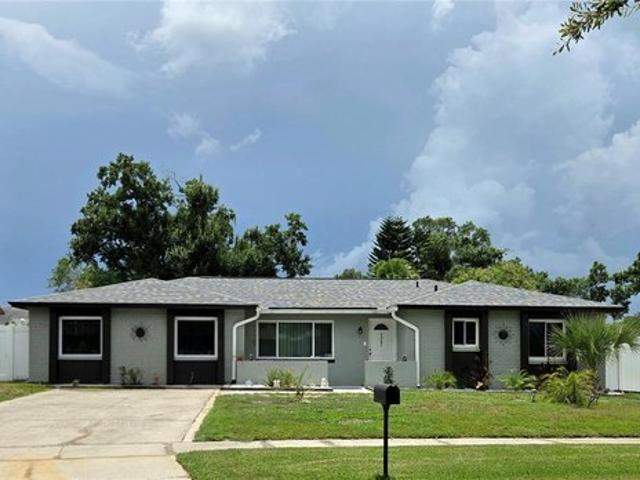 2245 Elizabeth Dr, Brandon, FL 33510