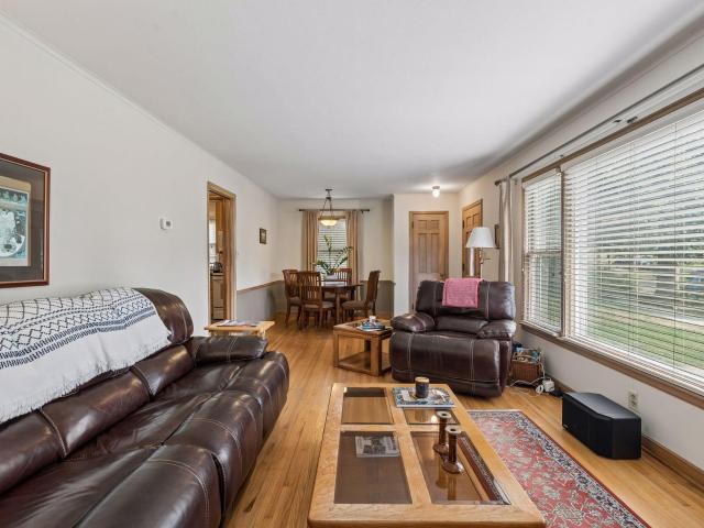 2245 Highland Parkway
