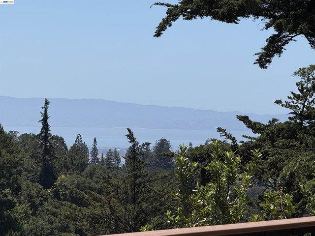2245 Pelham Pl, Oakland, CA 94611