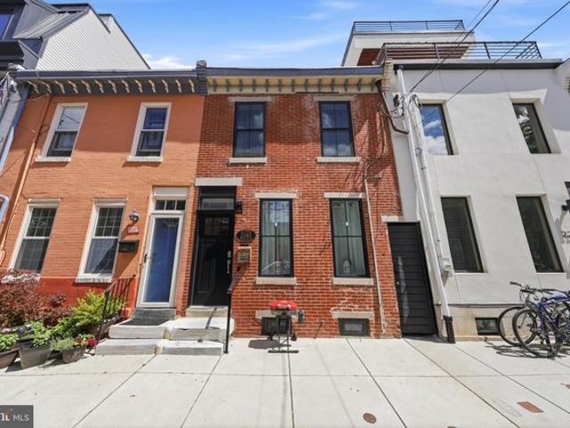 2245 Pemberton St, Philadelphia, PA 19146