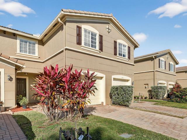 2245 Portsmouth Ln, Port St. Lucie, FL 34953 | MLS #B26009 | Compass