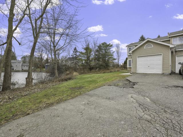 2245 S Commerce Road, Wolverine Lake, US, MI