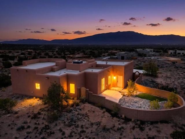 2245 Venada Rd NE, Rio Rancho, NM 87144