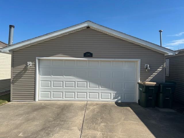 22465 S Lakepoint Ct, Channahon, IL 60410 | MLS #12604 | Compass