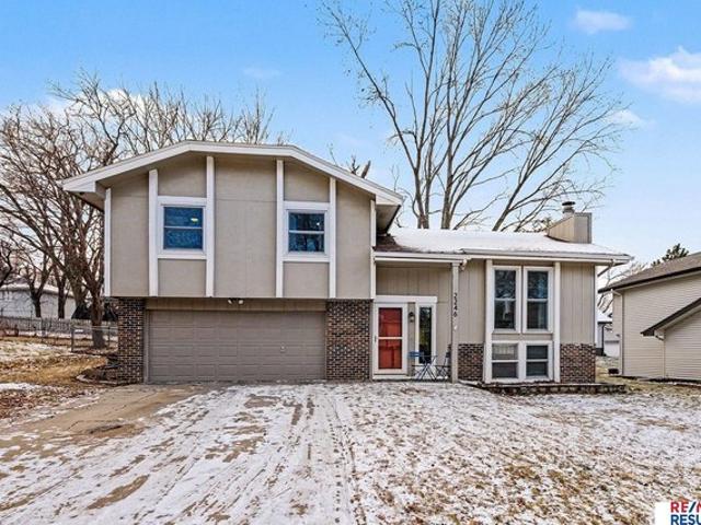 2246 N 128th Cir, Omaha, NE 68164