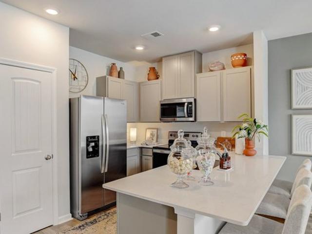 2246 Harlequin Pt, Lebanon, TN 37090