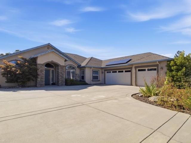 2246 Lakeview Cir, Valley Springs, CA 95252