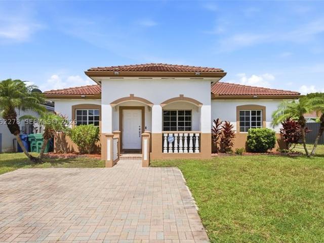 22470 SW 103rd Ave, Cutler Bay, FL 33190