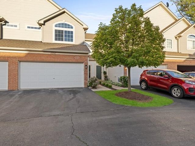 2247 Stoughton Dr, Aurora, IL 60502