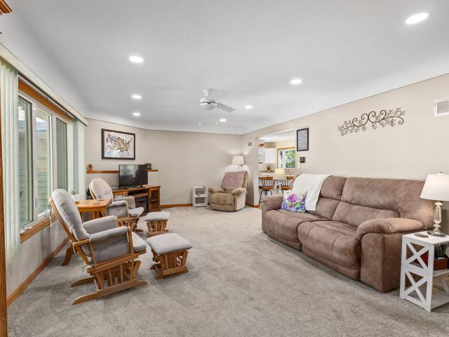 2247 Sisson Dr