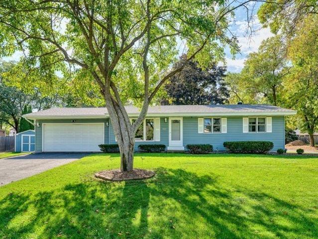 2247 Walnut Ct S, New Brighton, MN 55112