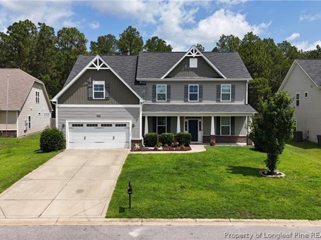 2248 Andalusian Dr, Hope Mills, NC 28348
