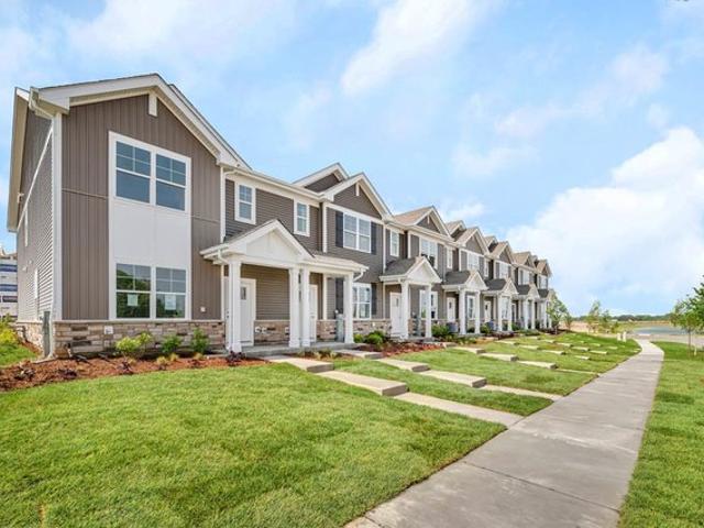 2248 Barbera Dr, Oswego, IL 60543