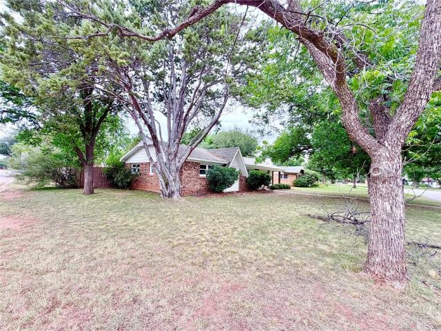 2248 Crescent Drive