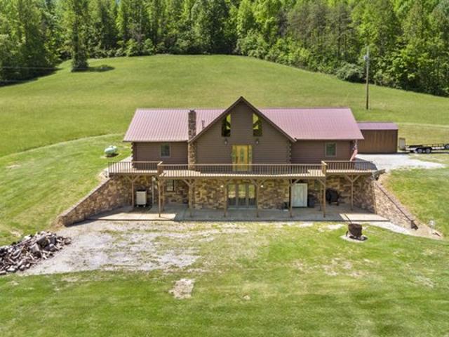 2248 KY 556, Sandy Hook, KY 41171