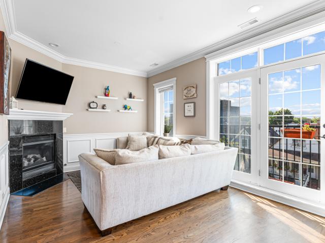 2248 w foster avenue # 3
