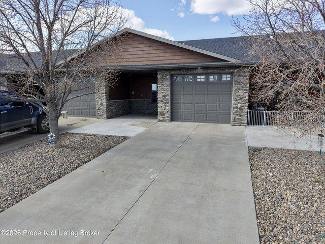 2248 1st St W, Dickinson, ND 58601
