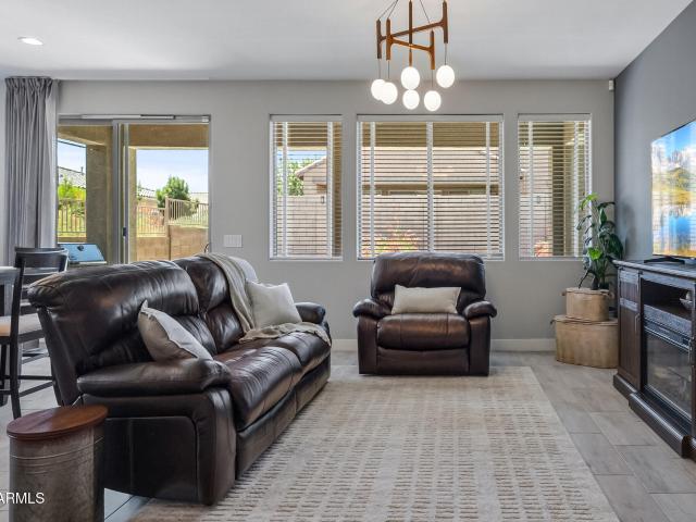 22495 e silver creek lane