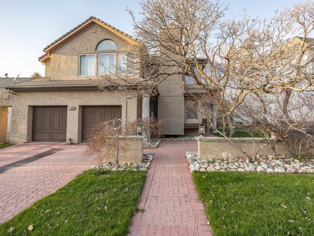 2249 E Gambel Oak Dr S, Sandy, UT 84092