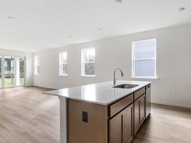 2249 Kennington Pkwy, King William, VA 23009