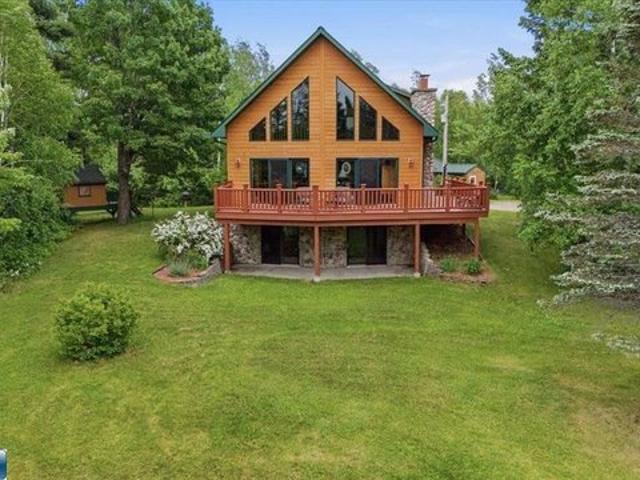 2249 Whiteface Rd, Makinen, MN 55763
