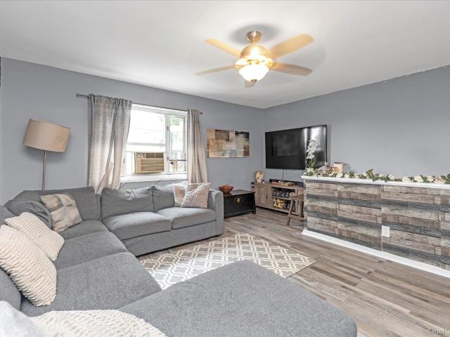 22402 Stronghurst Avenue, Unit 208