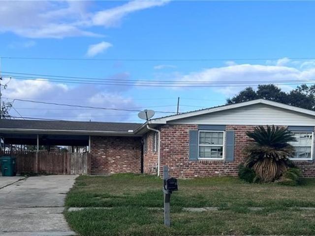 2240 N Friendship Dr, Harvey, LA 70058