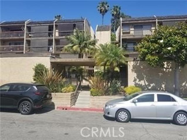 2240 N Legion Dr Unit 207, Signal Hill, CA 90755