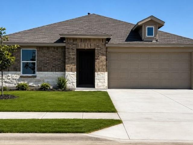 2240 Bakersfield Dr, Fort Worth, TX 76036