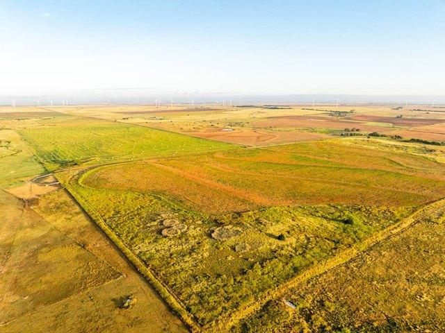 2240 Rd, Hobart, OK 73651
