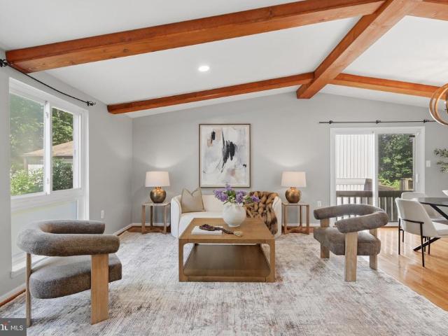 2240 Sanibel Drive