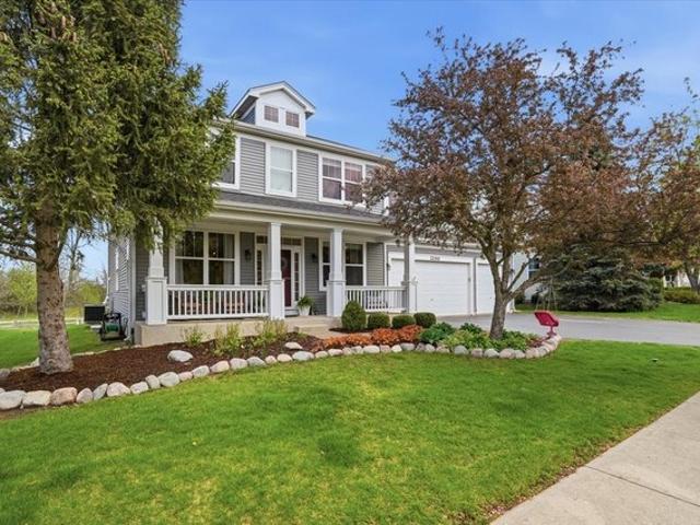 2240 Trailside Ln, Wauconda, IL 60084