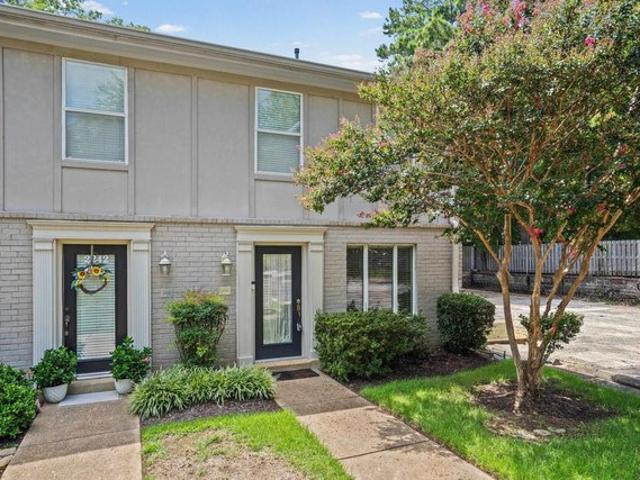 2240 W Germantown Sq, Germantown, TN 38138