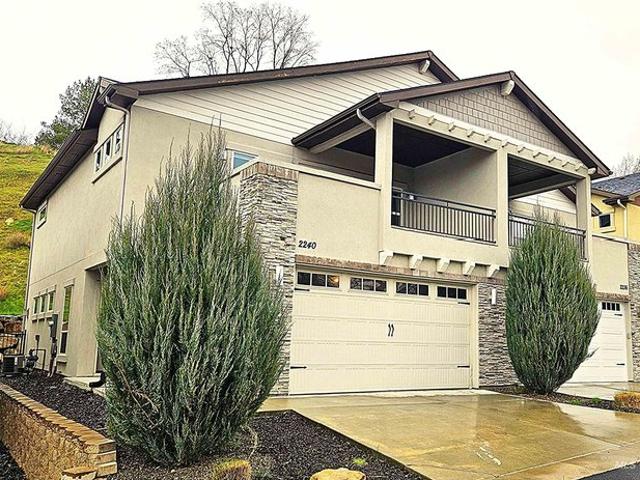 2240 W Hill Terrace Ln, Boise, ID 83702