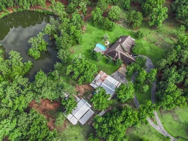 2240 Whitehead Rd, Lufkin, TX 75901