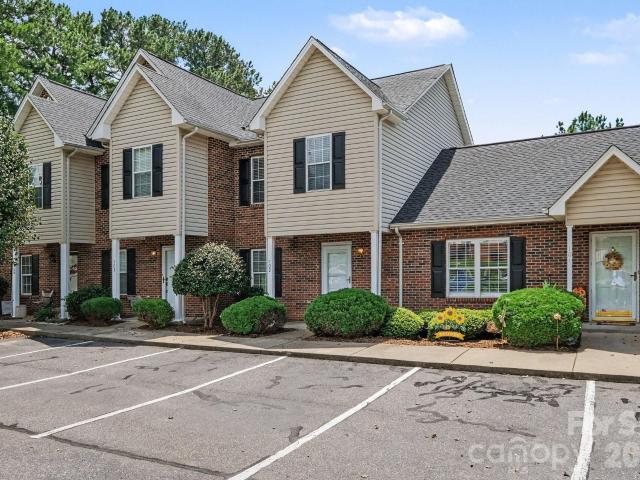 2240 15th Avenue NE # 102
