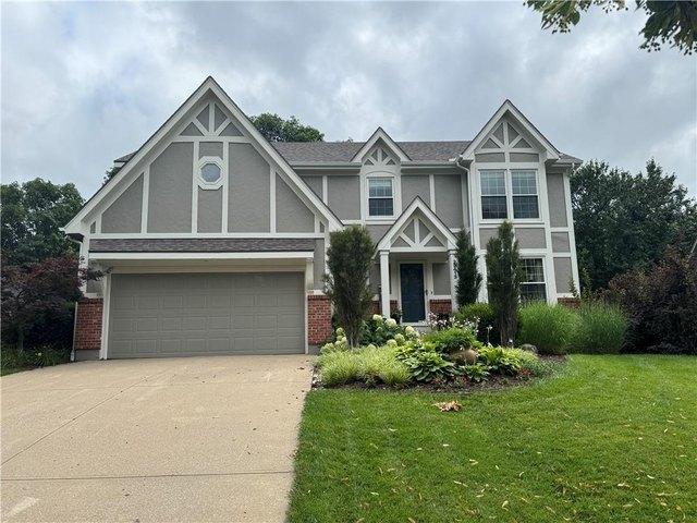 22413 W 53rd St, Shawnee, KS 66226