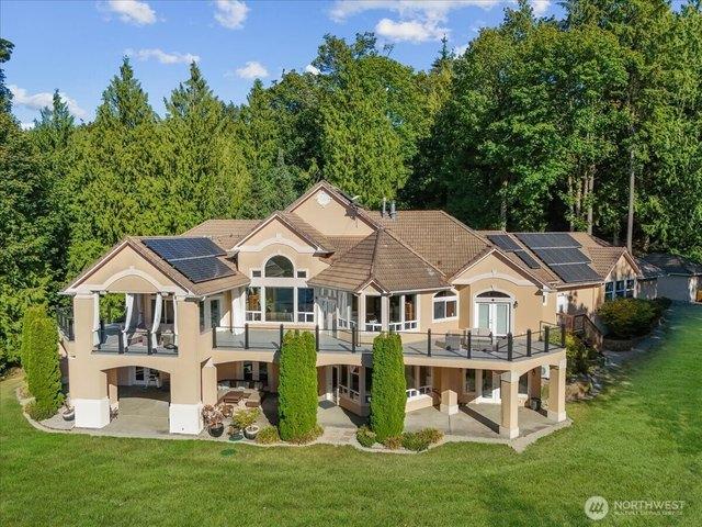 22410 McMurray Shore Dr, Mount Vernon, WA 98274