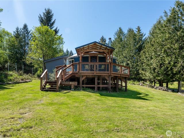 22418 Maple Drive NW
