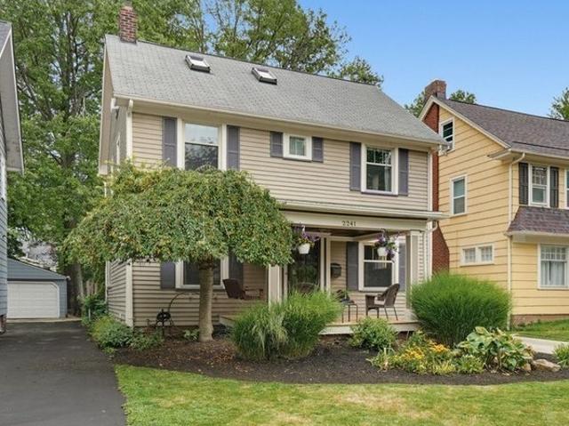 2241 Maplewood Rd, Cleveland Heights, OH 44118
