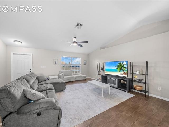 2241 NW 2nd Ave, Cape Coral, FL