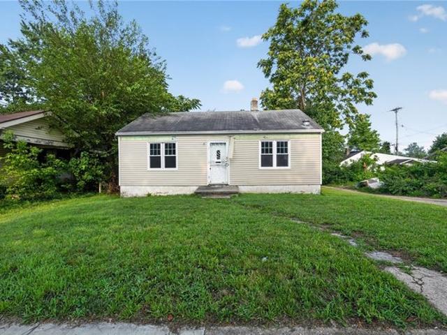 2241 Kensington Dr, Dayton, OH 45406