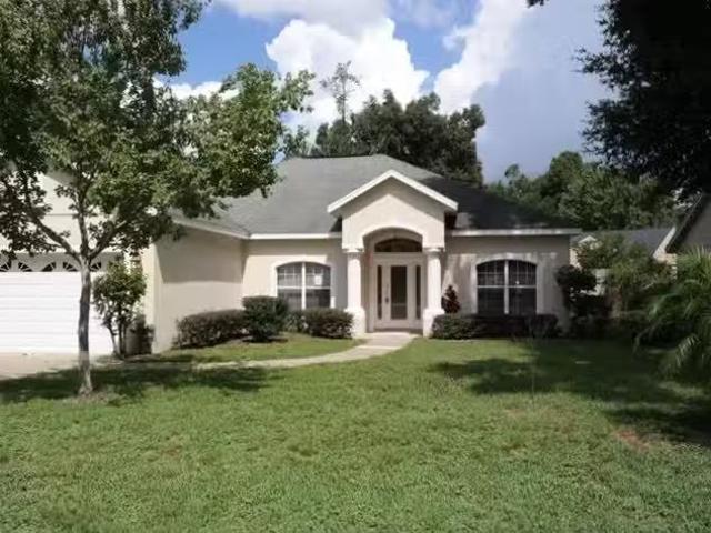 2241 Lake Francis Dr, Apopka, FL 32712