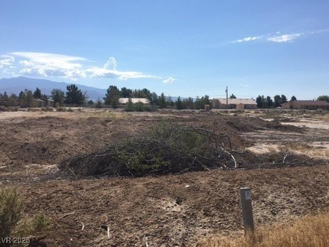 2241 S Toiyabe Ave, Pahrump, NV 89048