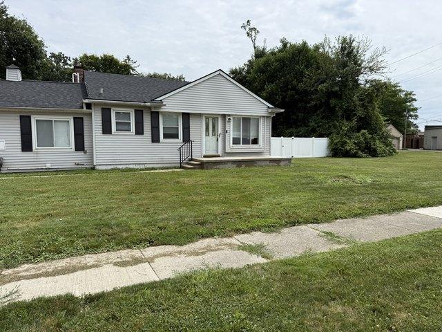 22420 Lilac St, Farmington, MI 48336