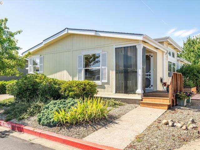 2242 Maia Loop, Springfield, OR 97477