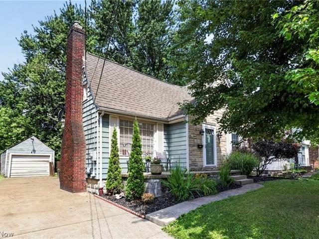 2242 Cordova Ave, Youngstown, OH 44504